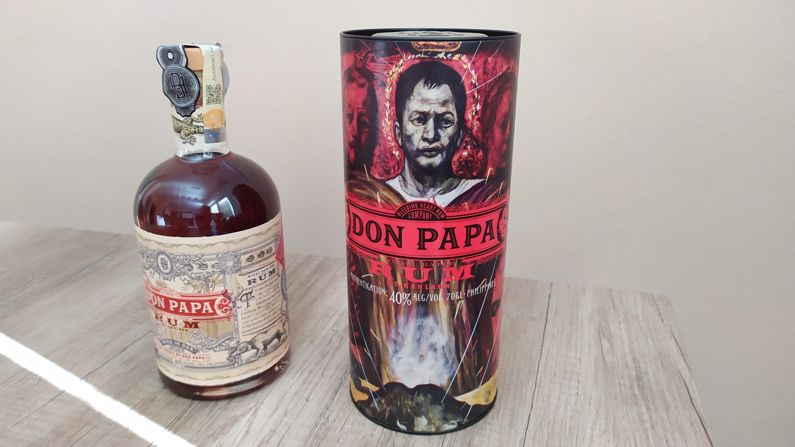 Tuba Don Papa Landscape of Papa Isio investiční alkohol na prodej ...