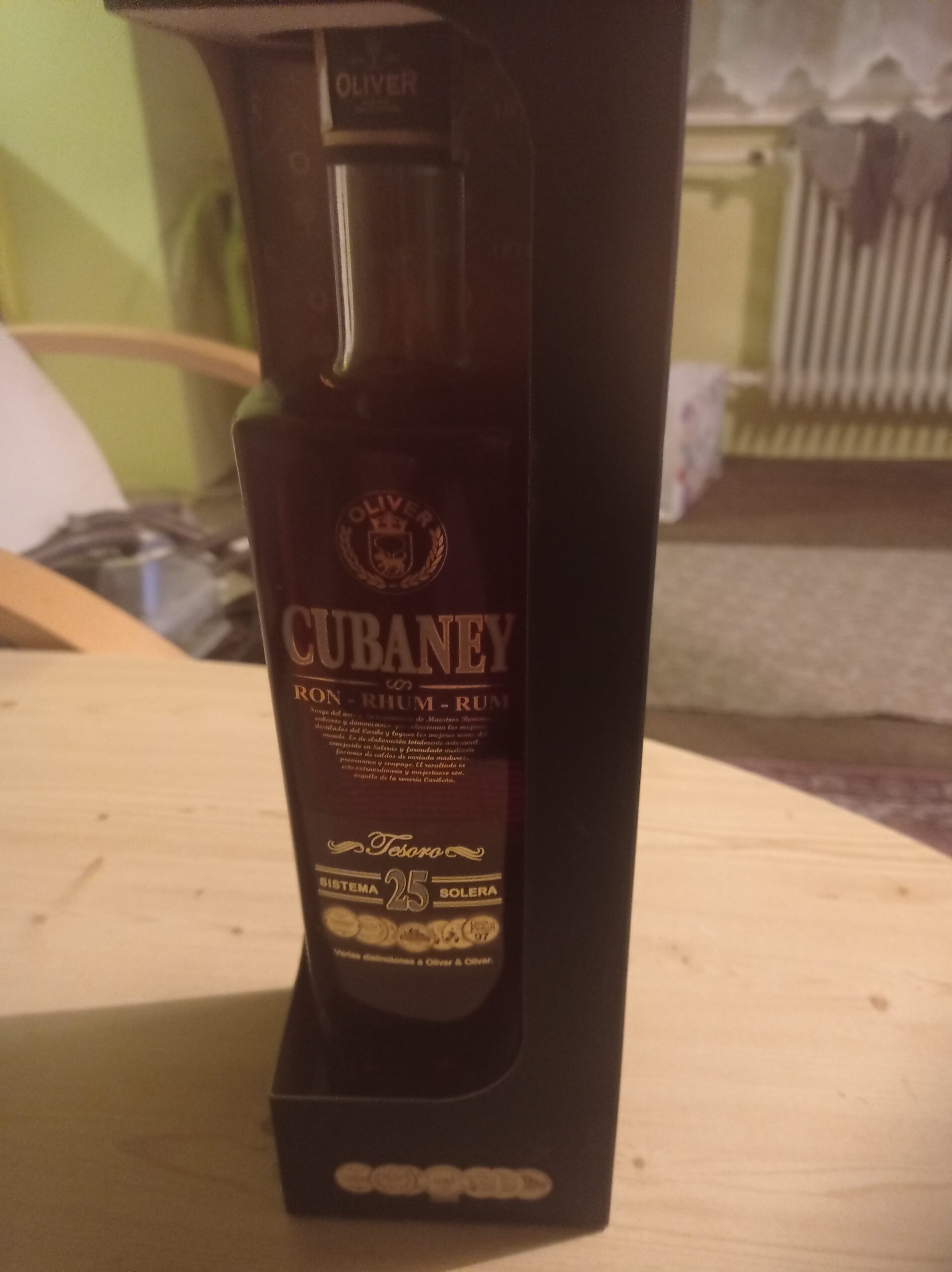 Oliver Cubaney rum sistema 25 solera REZERVOVÁNO investiční alkohol na ...