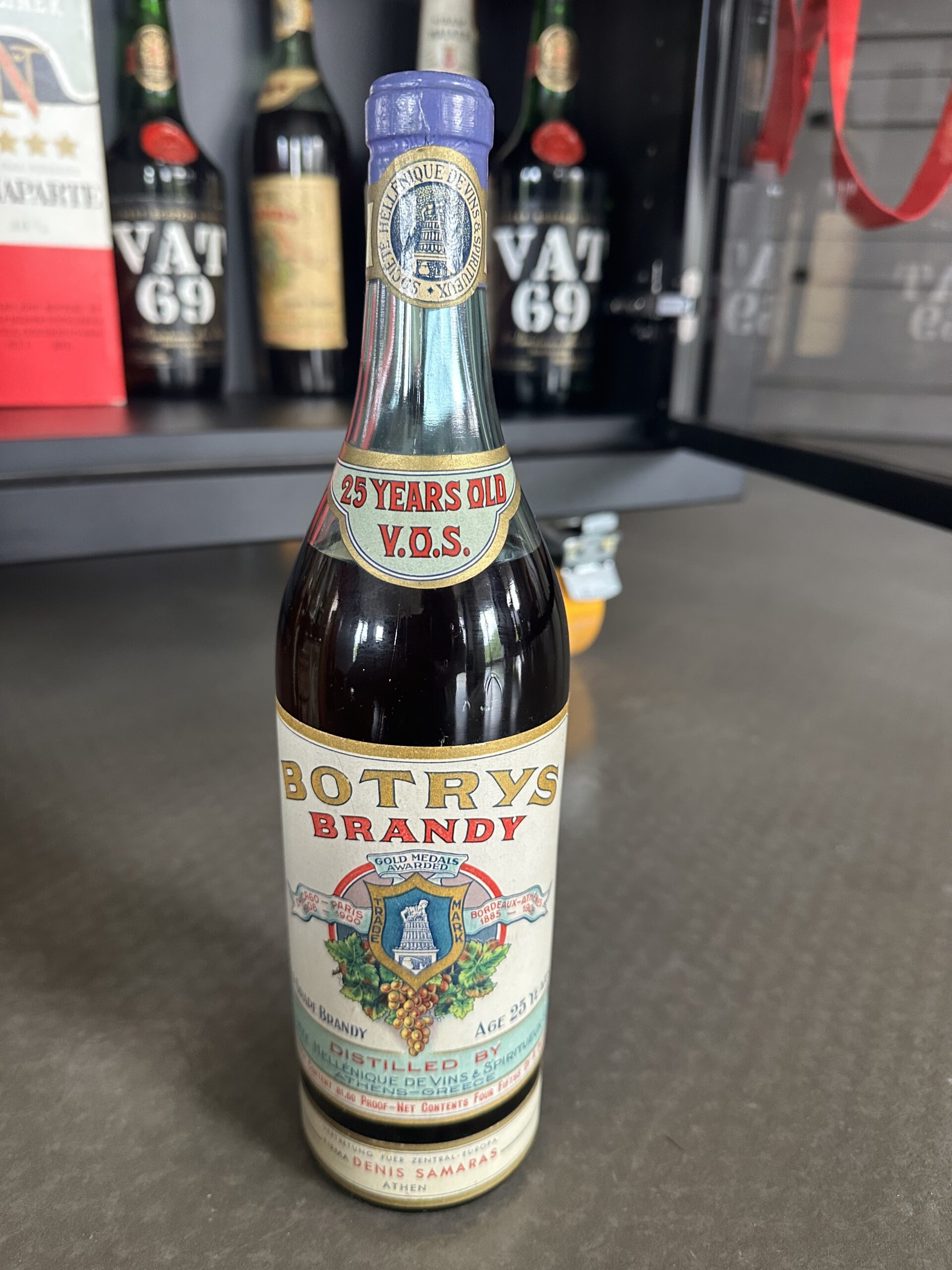 Prodám starožitnou sběratelskou brandy – Botrys Brandy 25 Years Old V.O ...